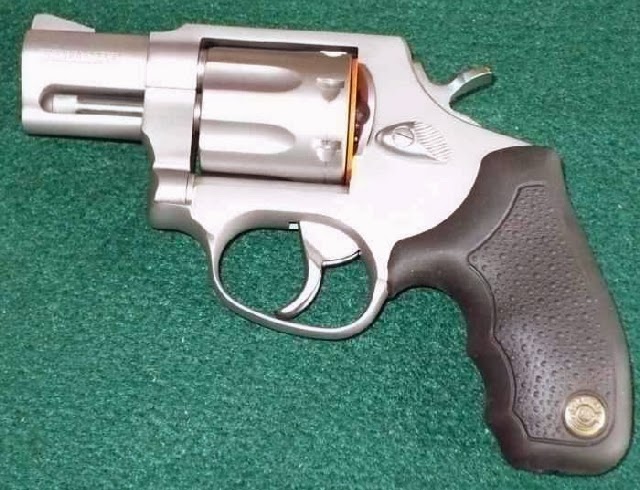 Revólver Taurus Mod. 617 y 85 Serie Titanio | Armas de Fuego