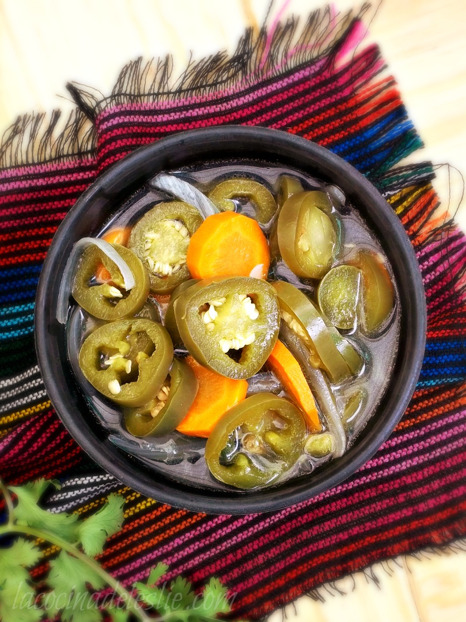 Jalapeños en Escabeche (Pickled Jalapeño Peppers) #SundaySupper - La ...