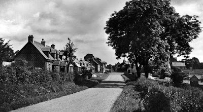 Tour Scotland: Old Travel Blog Photograph Road To Lilliesleaf Scotland