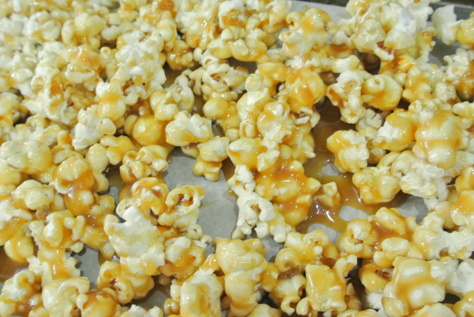 The Food On My Shirt: Chicago Style Popcorn