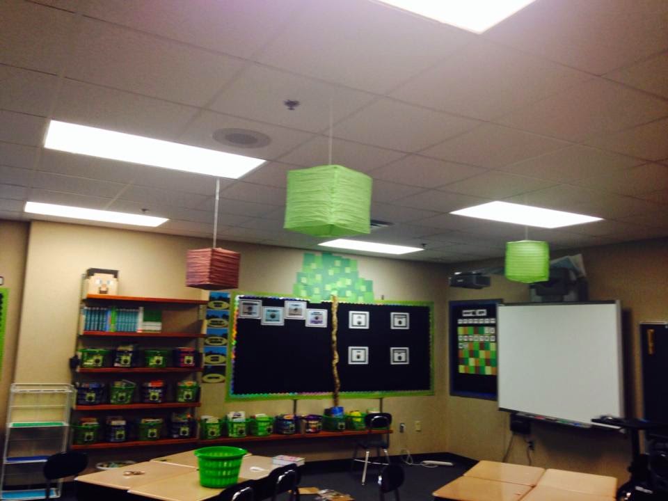 Differentiating with Mrs. Roberts: Minecraft Classroom Continued