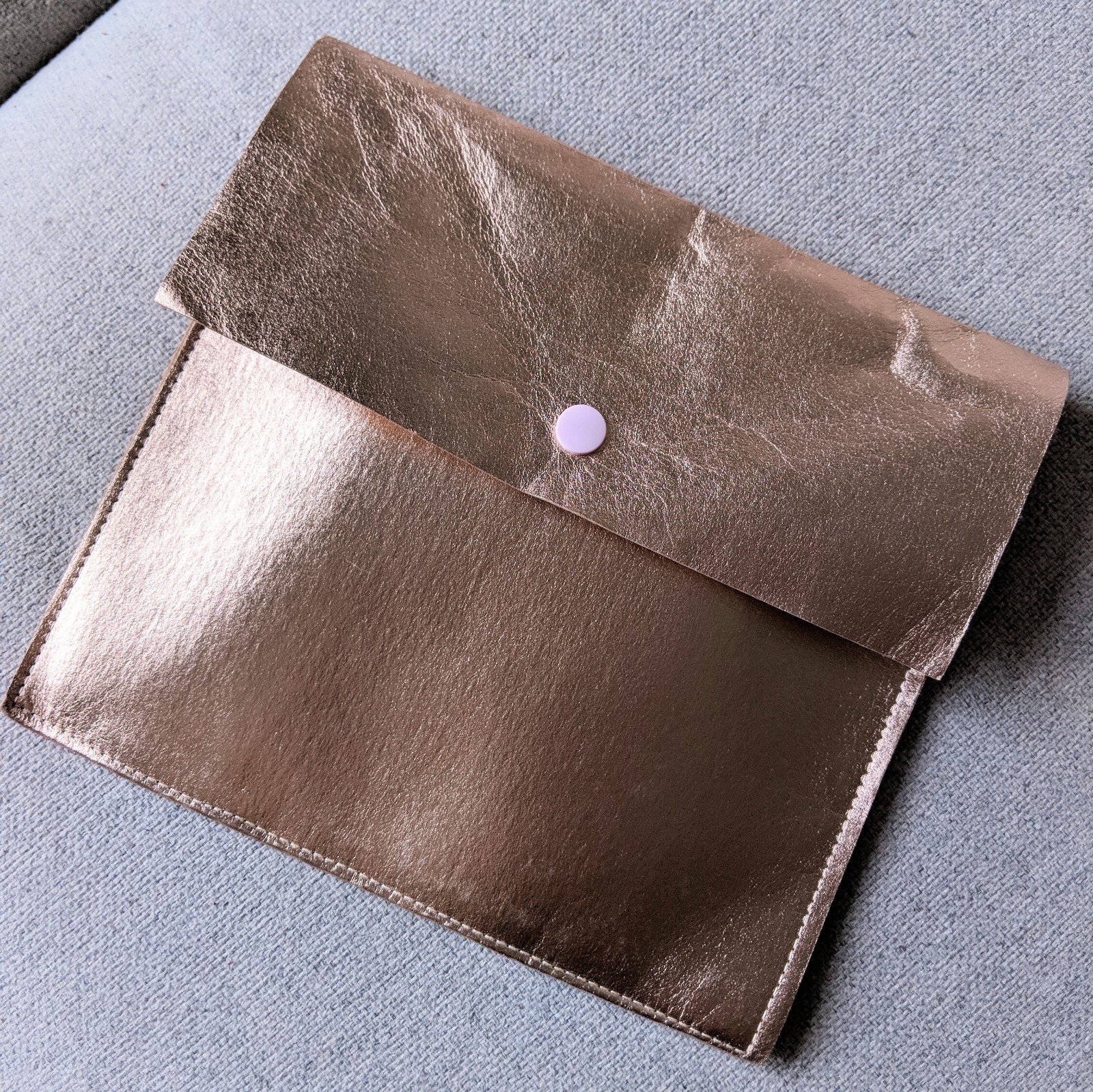 rose gold epp folder / CHARM ABOUT YOU