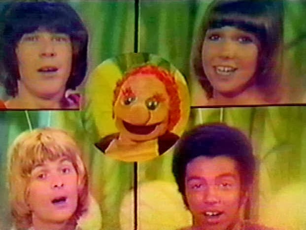 The Bugaloos Review: Bugaloos Episode 1- Firefly Light My Fire