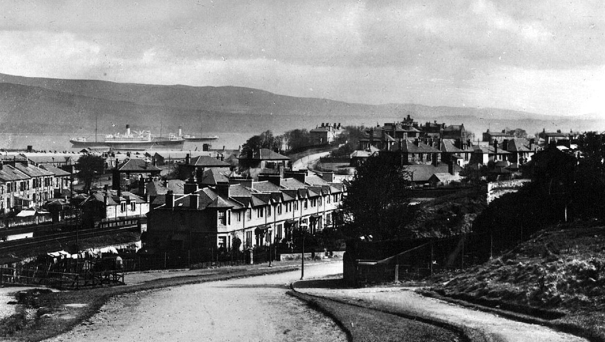 Tour Scotland: Old Travel Blog Photograph Lyle Road Greenock Scotland