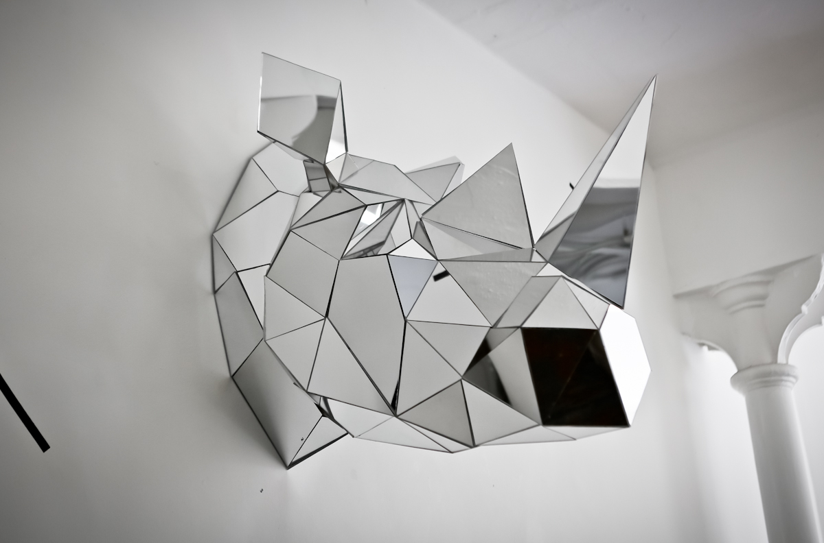 Simply Creative: Mirrored Animal Sculptures by Arran Gregory