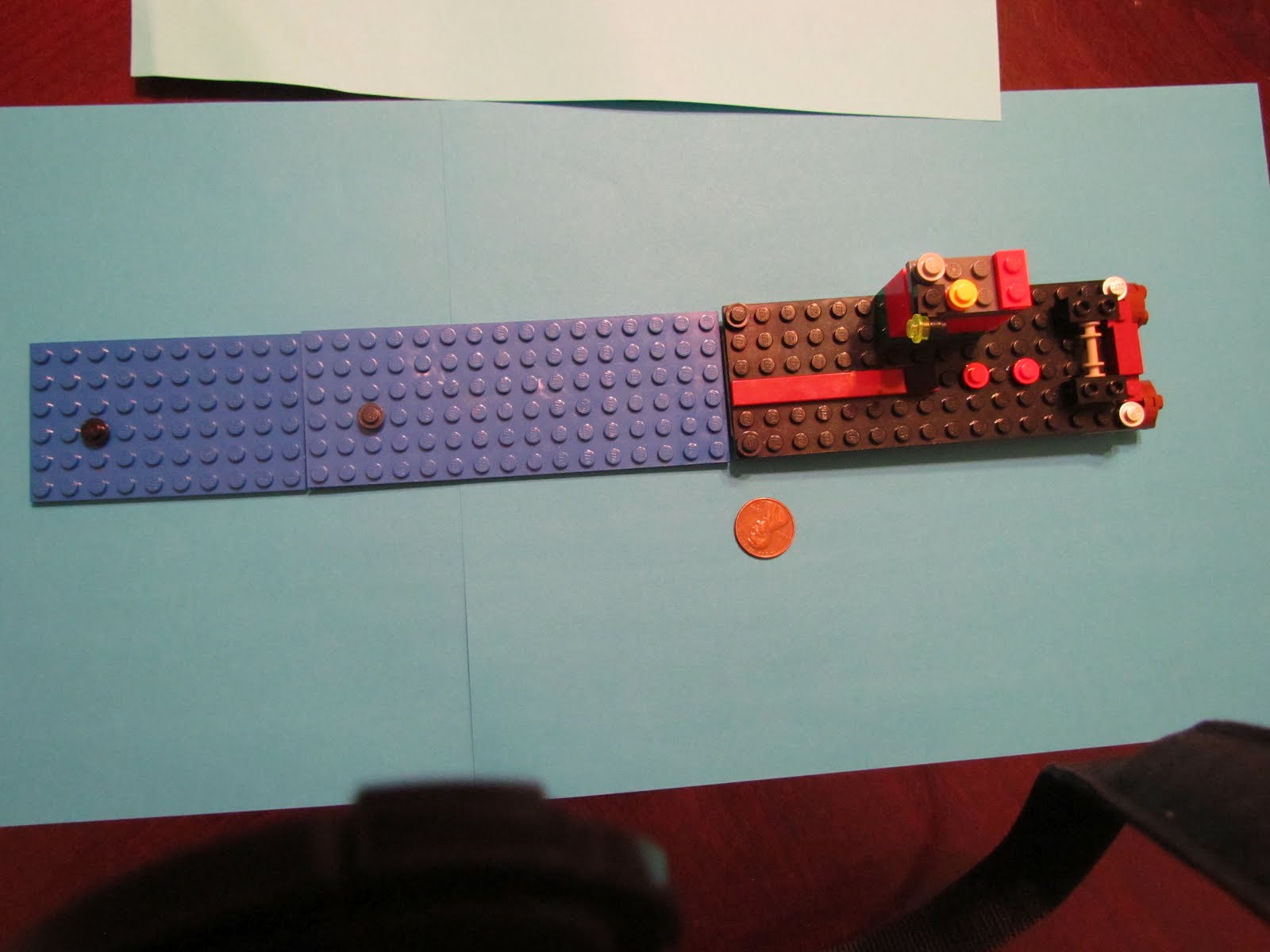 LEGO Quest Kids: Micro-Scale Photos
