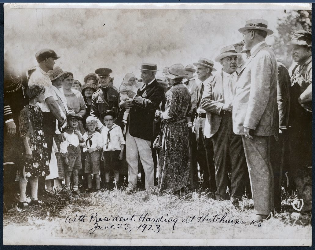 marylourambles: President Harding with Children