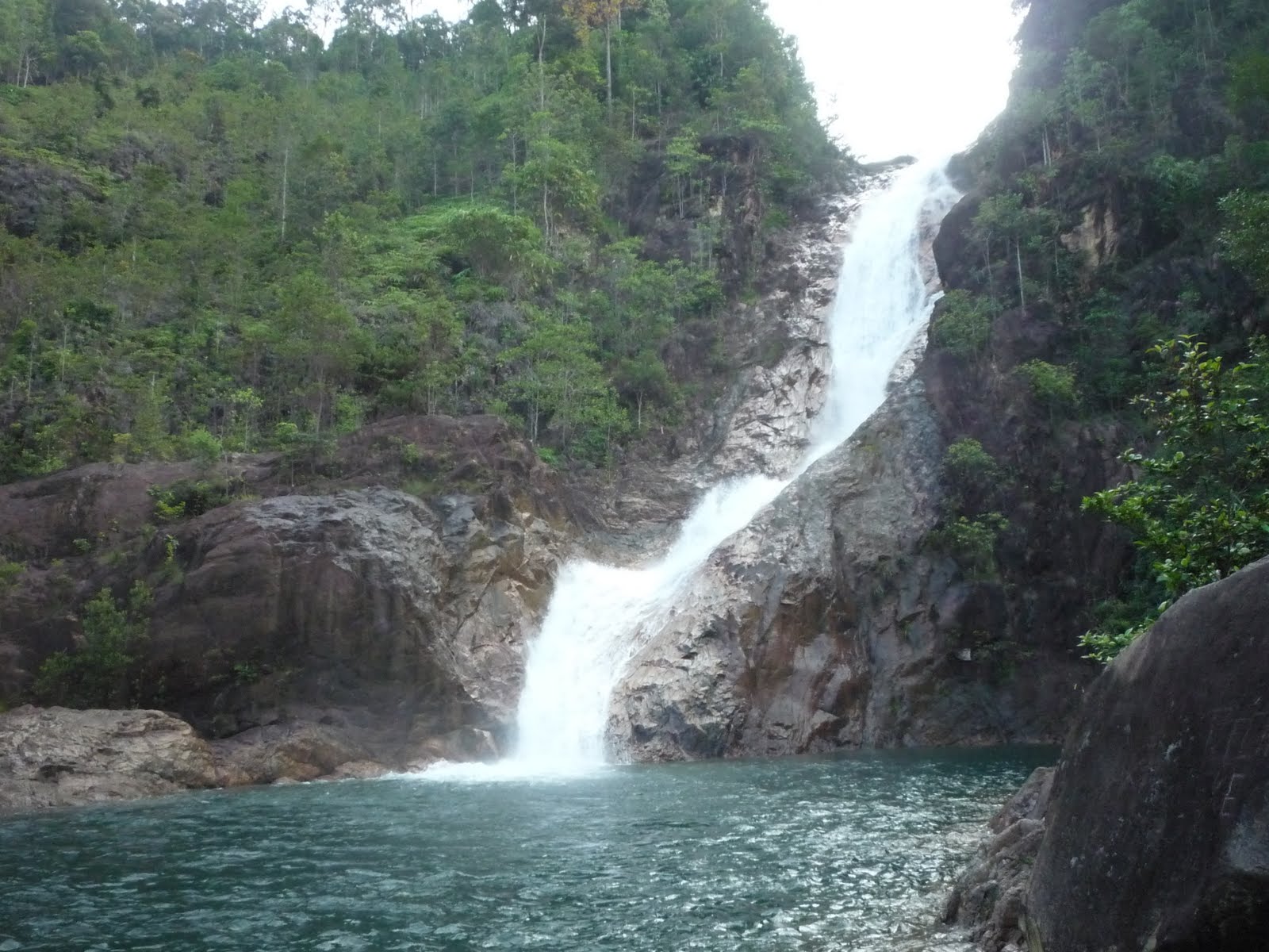 The Engine Hiker: Berkelah Waterfall, Maran, Pahang