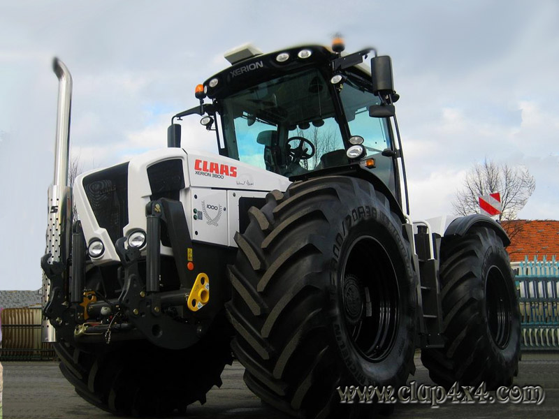 Tractors - Farm Machinery: Claas Xerion 3800