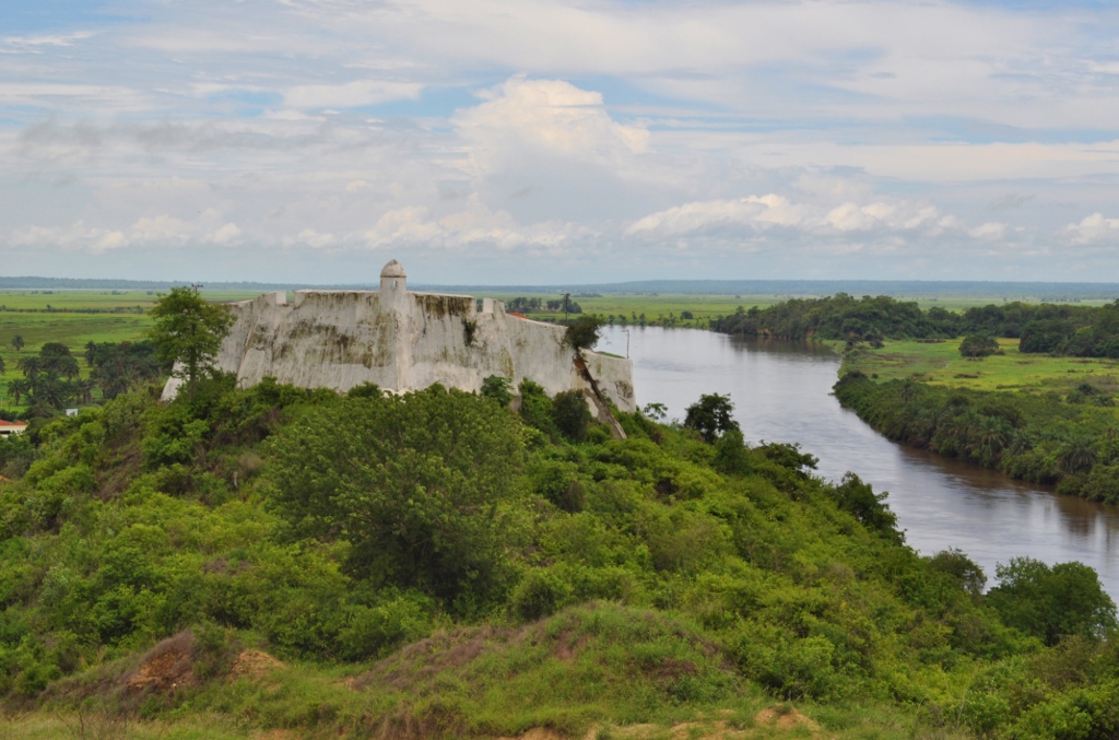 Mamã Muxima (Angola) - O Berço do Mundo