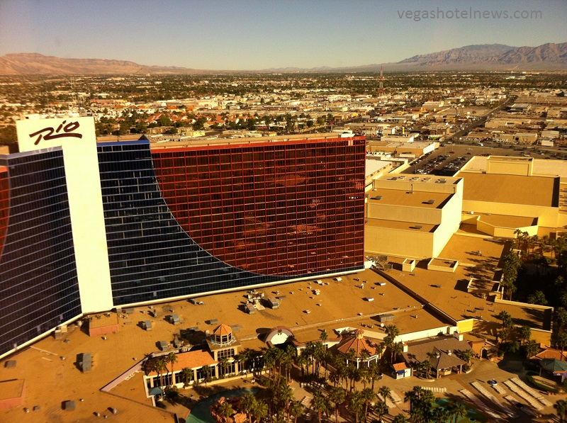 Vegas Hotel News: Rio Pool and Strip View Photos