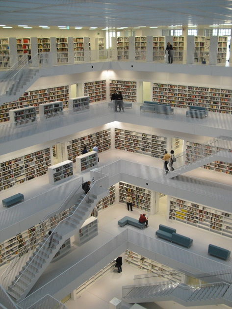 Wege in der Region Stuttgart: Aussicht vom Dach der neuen Stuttgarter ...