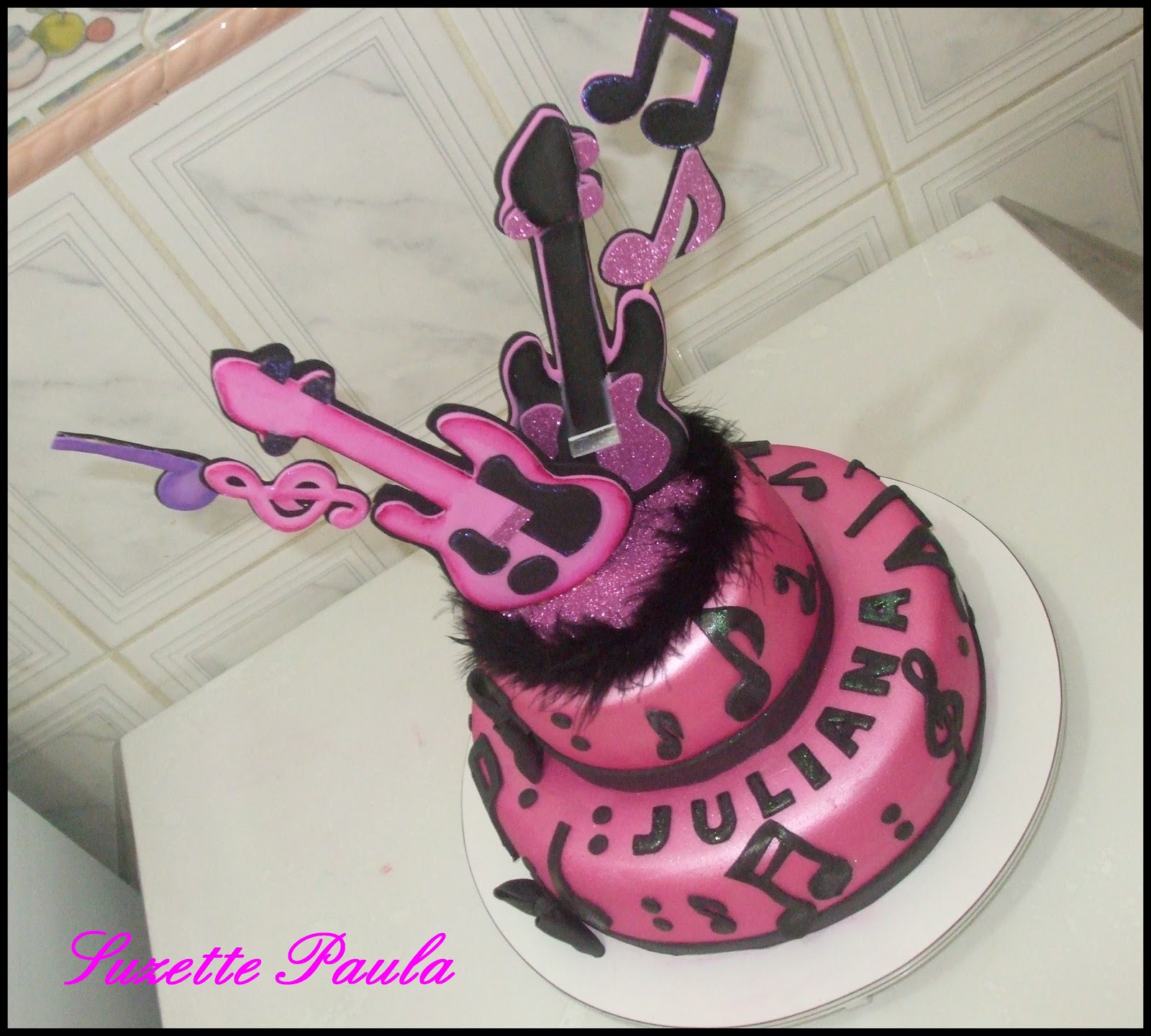 DOCE ARTE NA FESTA: Bolo Rock Teen