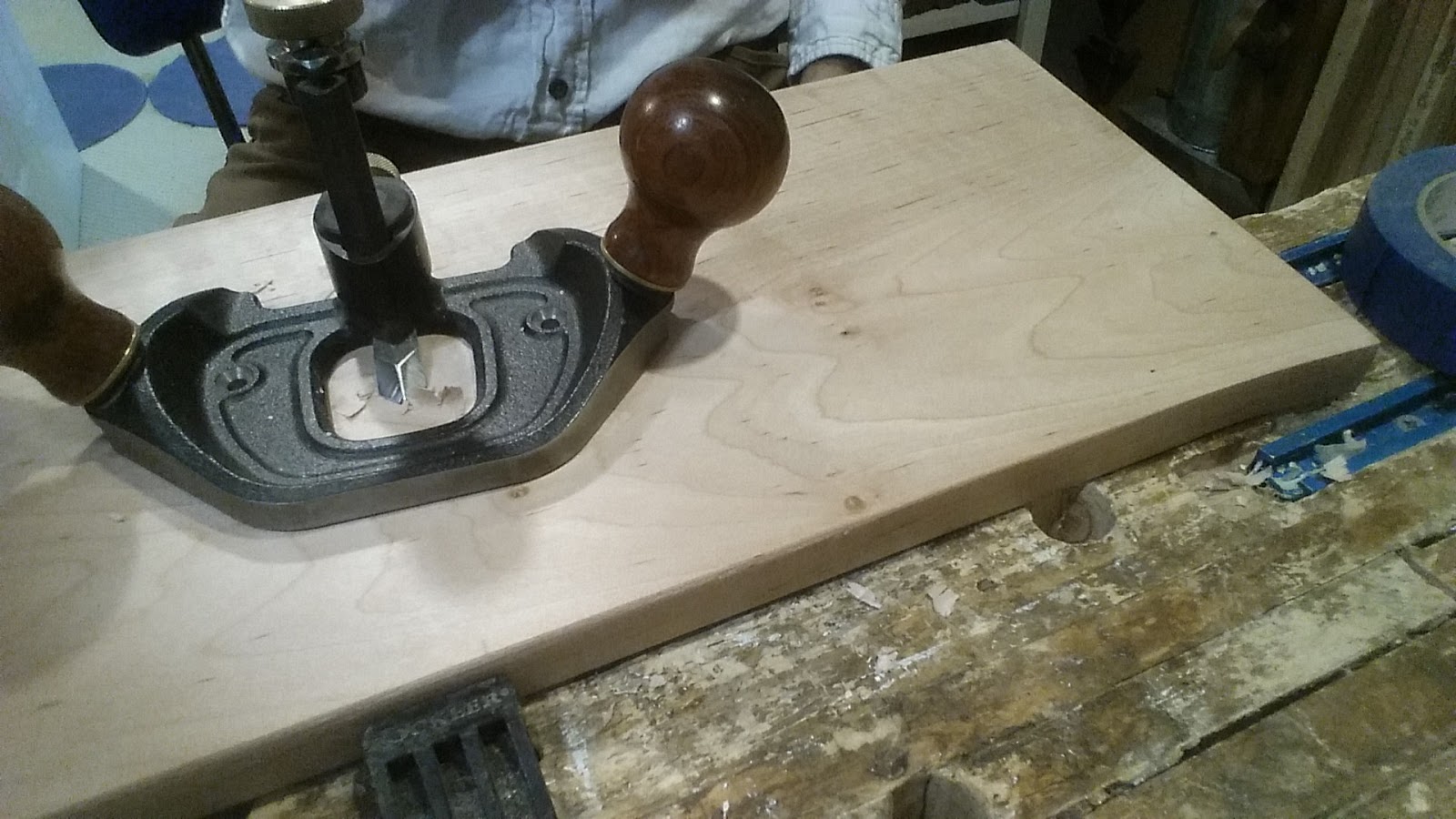 A Simple Diamond Shaped Inlay Using a Hand Router