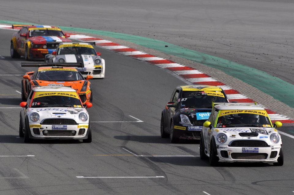 Swift R Brothers: Suzuki Swift Sport circuit driving