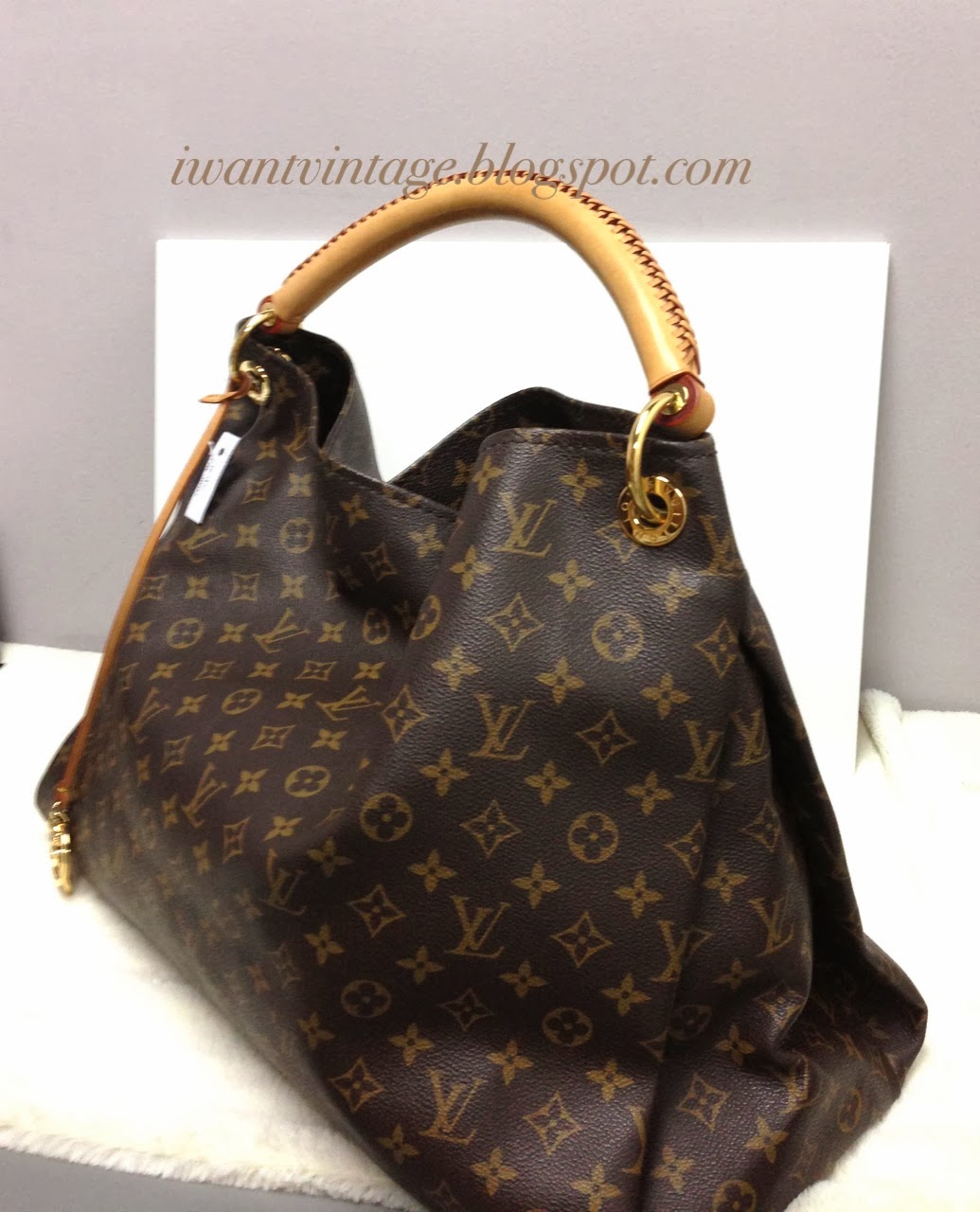I Want Vintage | Vintage Designer Handbags: Louis Vuitton Artsy GM
