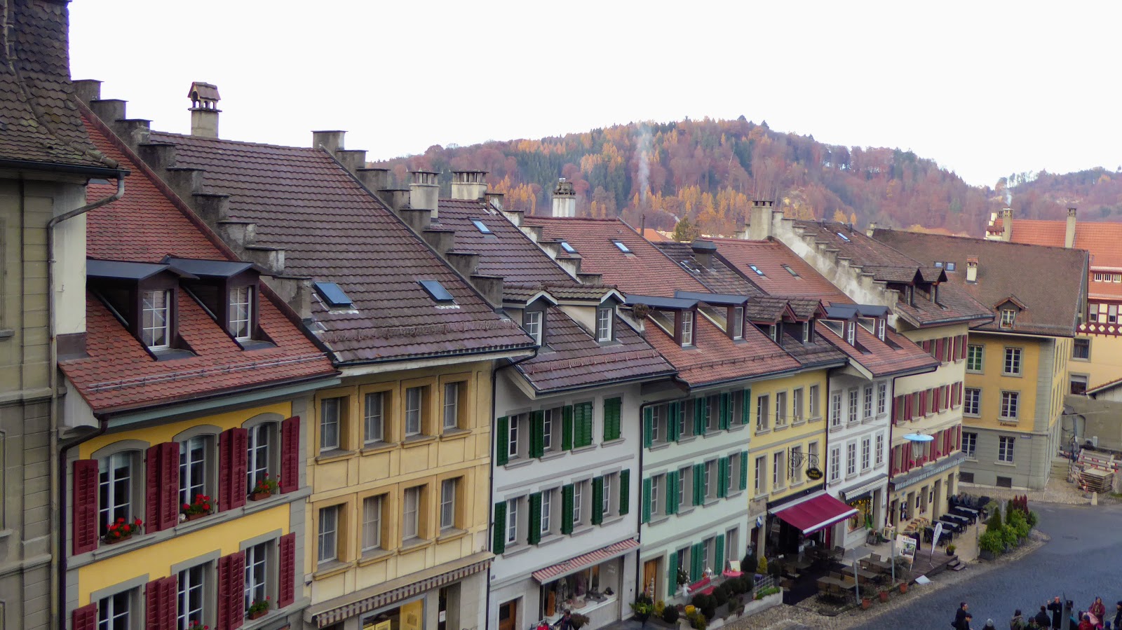 Museum Franz Gertsch & Lichtshow am Bundeshaus (Burgdorf & Bern) – Wandern mit Freunden