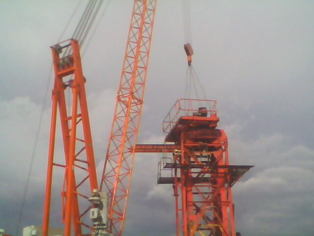 TOWER CRANE INDONESIA: Dismantling Tower Crane POTAIN FO 23B Malang ...
