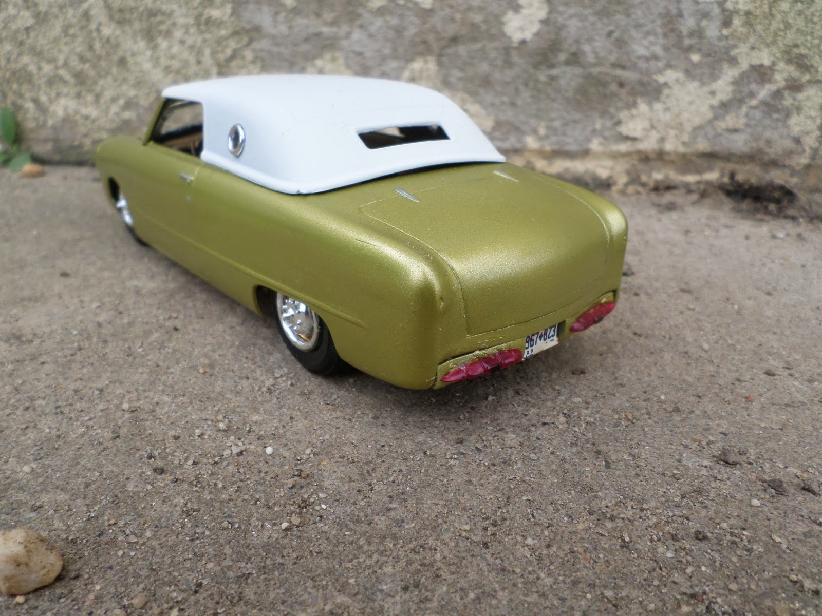 Hot rod models: Ford 1950 convertible (version 1) - amt - 1/25