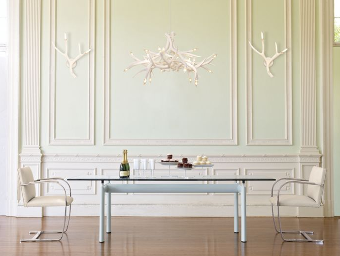 Rustic Ventures: Modern Antler Chandeliers