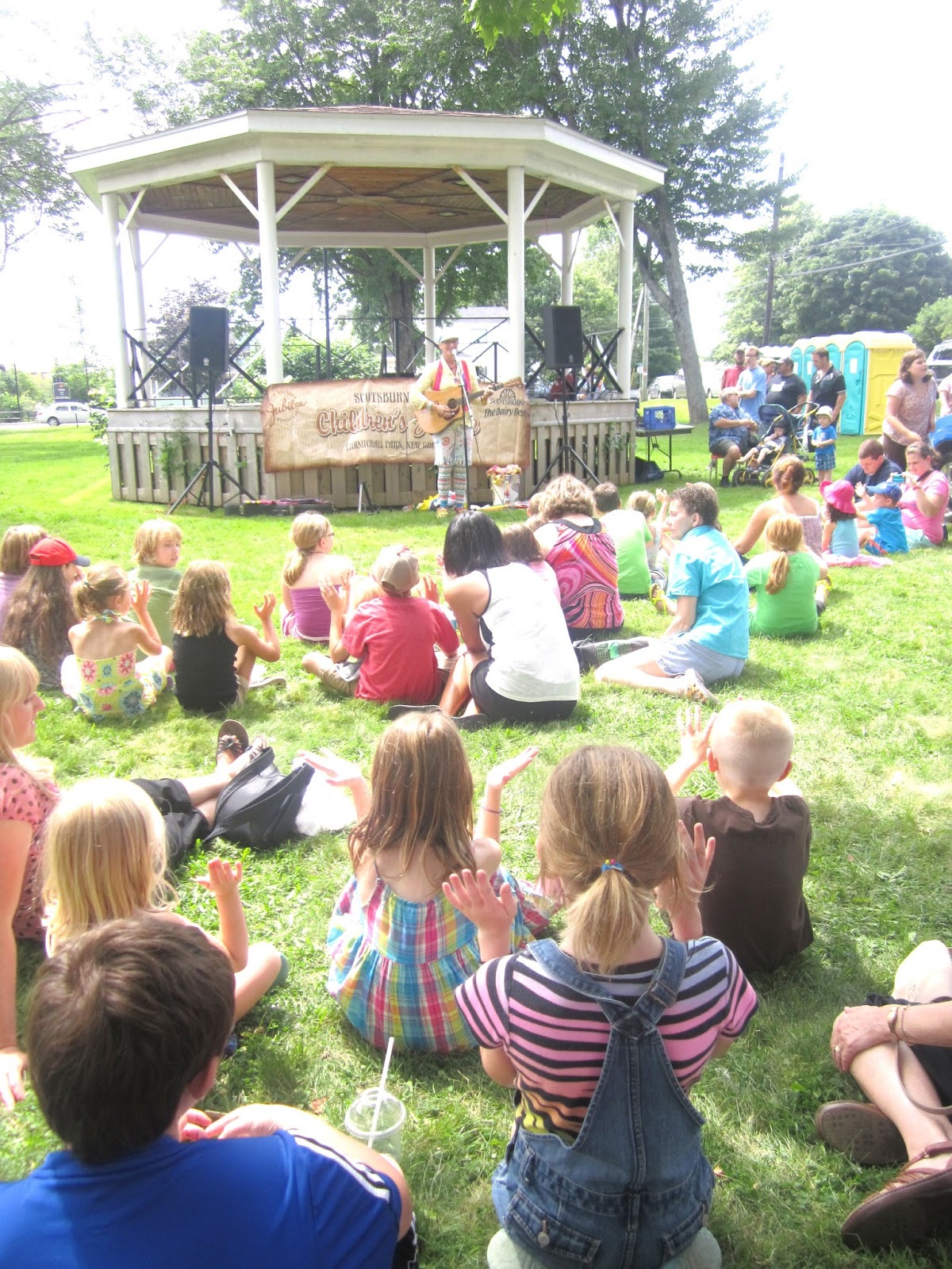 All you need is LOVE: Summer Family Checklist - outdoor concert