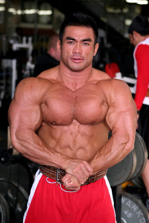 six star muscle: Japanese Bodybuilder Hidetada Yamagishi.
