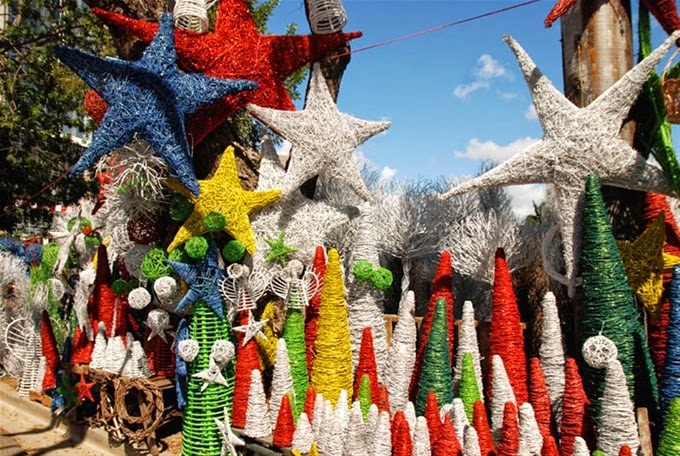 Se incrementan compras por aprestos de las navidades ~ VillaconMundial