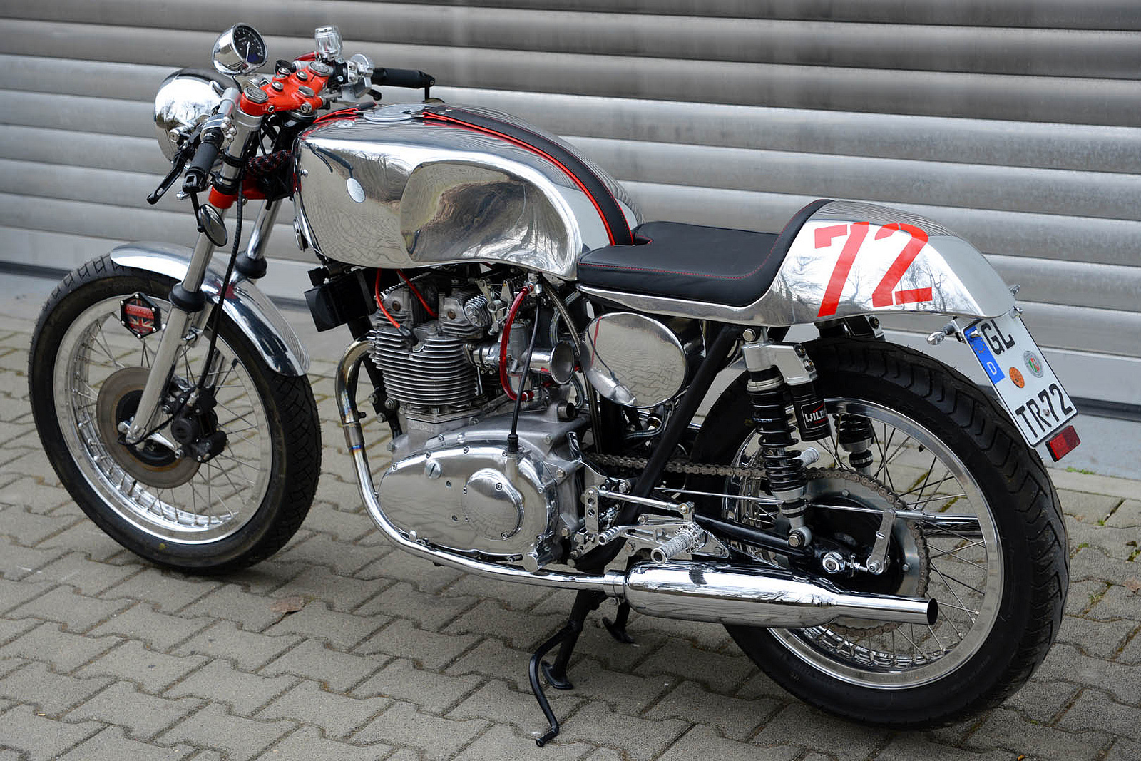 Triumph T 150 - RocketGarage - Cafe Racer Magazine