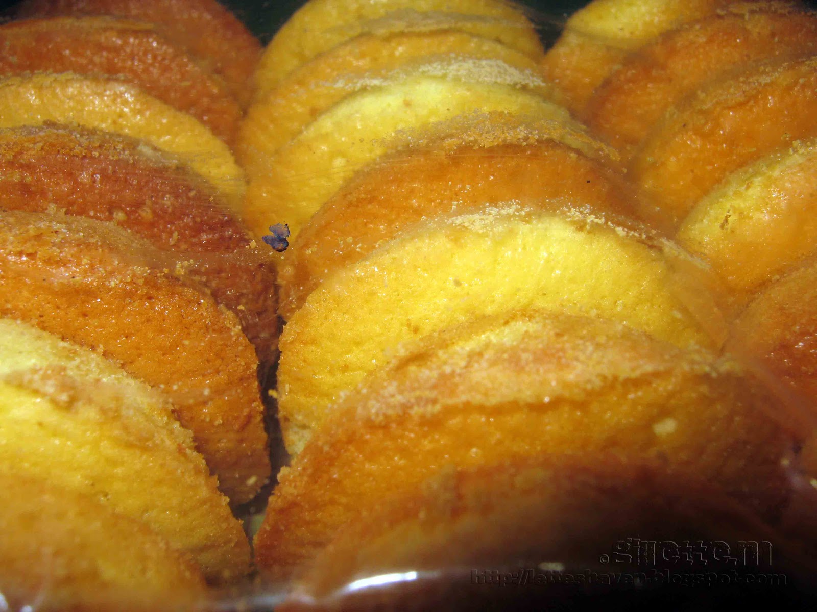 Lette's Haven: Biscocho Haus Toasted Mamon for Merienda
