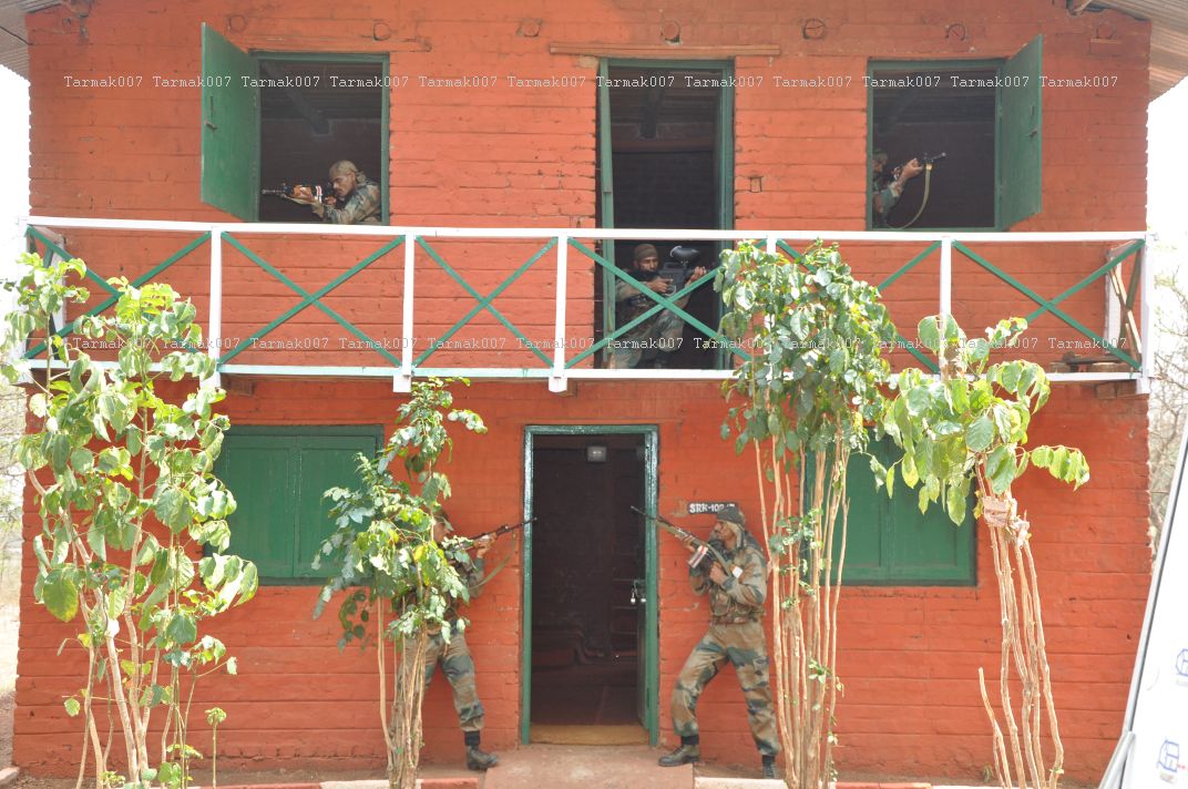 Tarmak007 -- A bold blog on Indian defence: Close Combat-2 | A Kashmiri ...