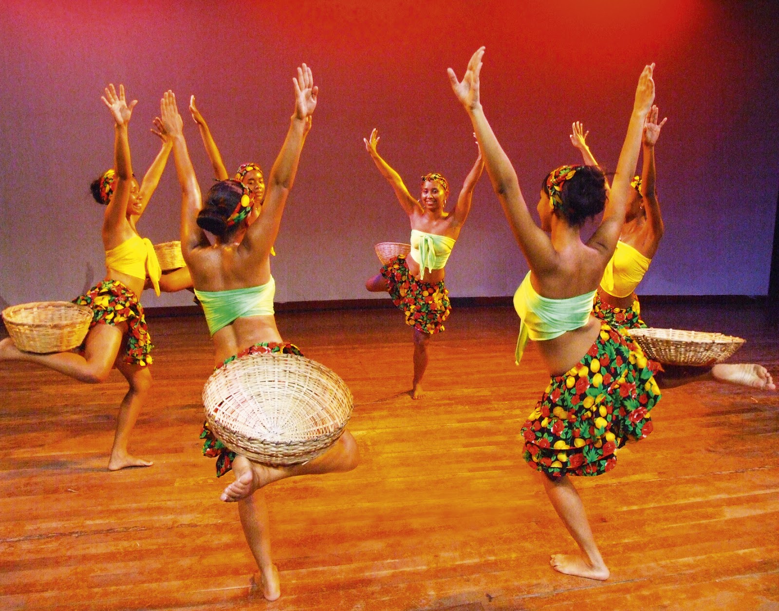Festival Internacional de Danses de Vila-real: GRUP « BELIZE NATIONAL ...