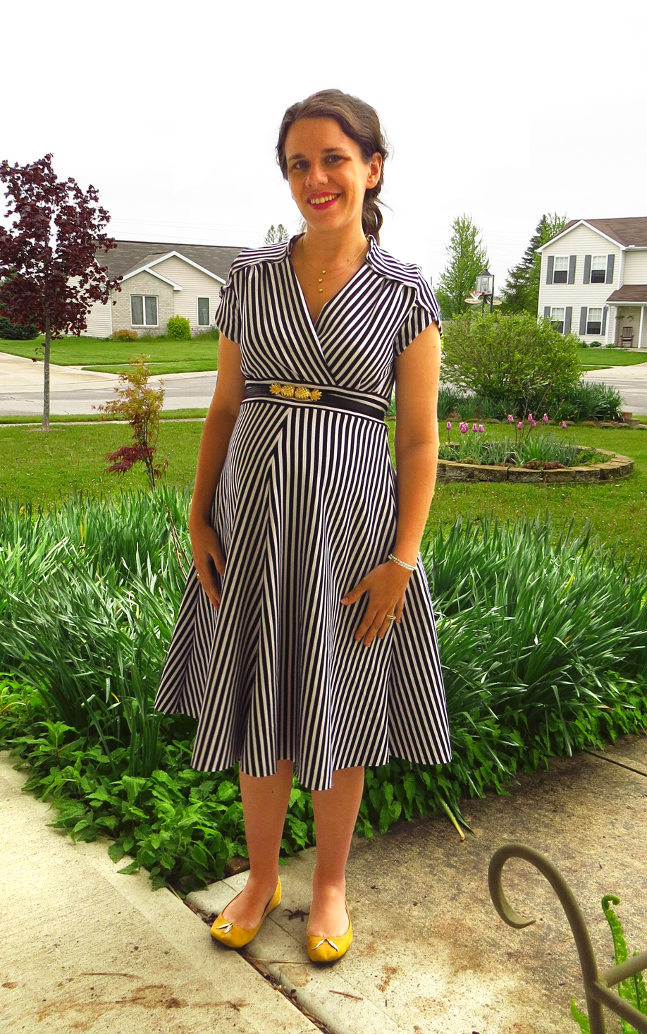 Simplicity Misses' Dresses 1880 pattern review by emilynd06