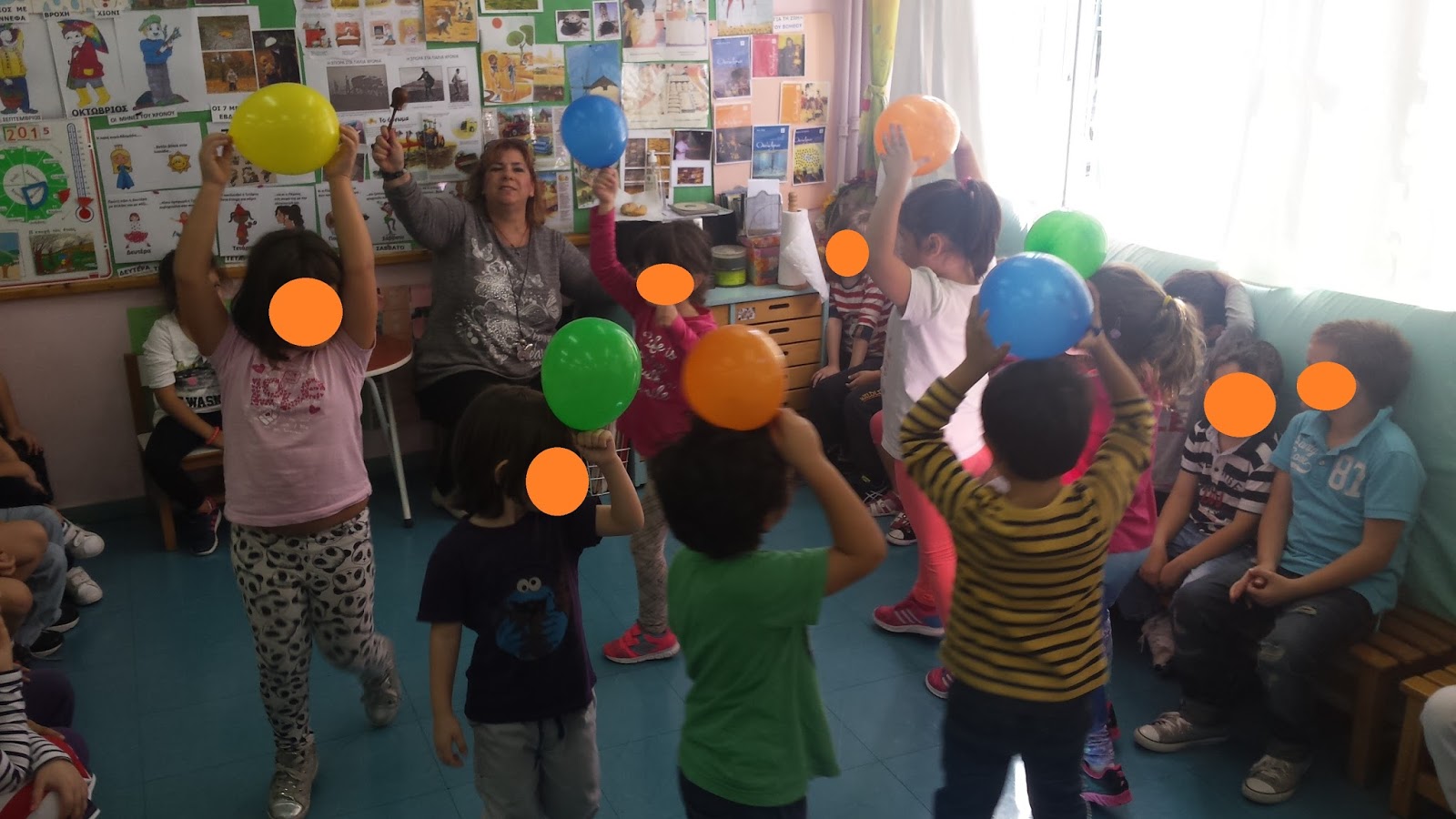 ΤΑ ΜΑΓΙΚΑ ΤΑΞΙΔΙΑ ΤΟΥ ΝΗΠΙΑΓΩΓΕΙΟΥ ΜΑΣ: ΤΑ ΜΠΑΛΟΝΙΑ ΤΗΣ ΦΙΛΙΑΣ