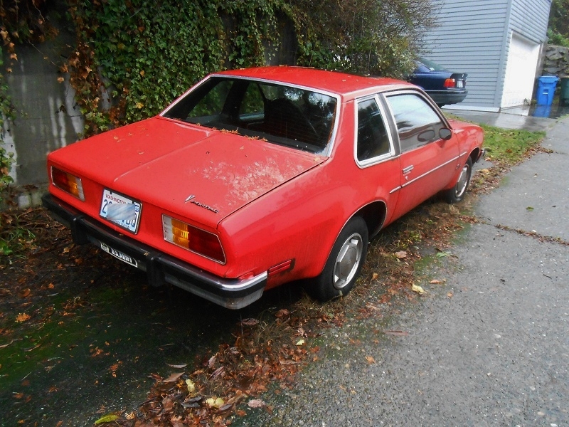Seattle's Parked Cars: 1977 Pontiac Sunbird Coupe