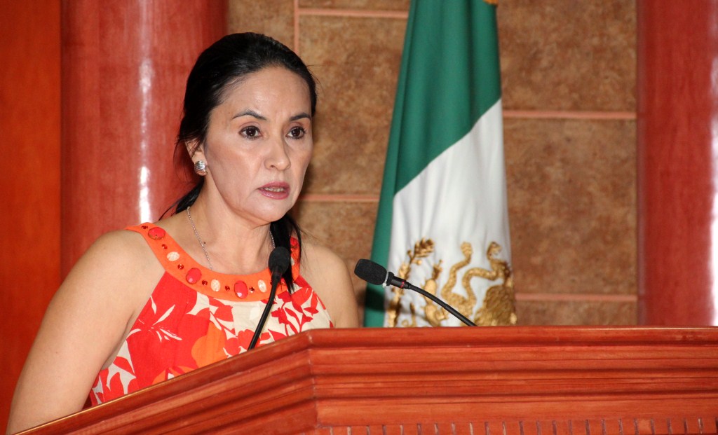 ARRASANDO LA NOTICIA: SE INSTÓ AL CONGRESO FEDERAL PARA QUE APOYE A EX ...