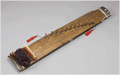 DERYA ÖZCELİK: GAYAGEUM