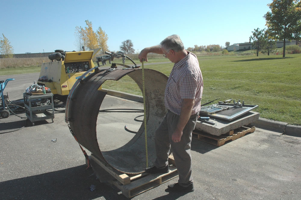 Water Jet Machines by Jet Edge: July 2016