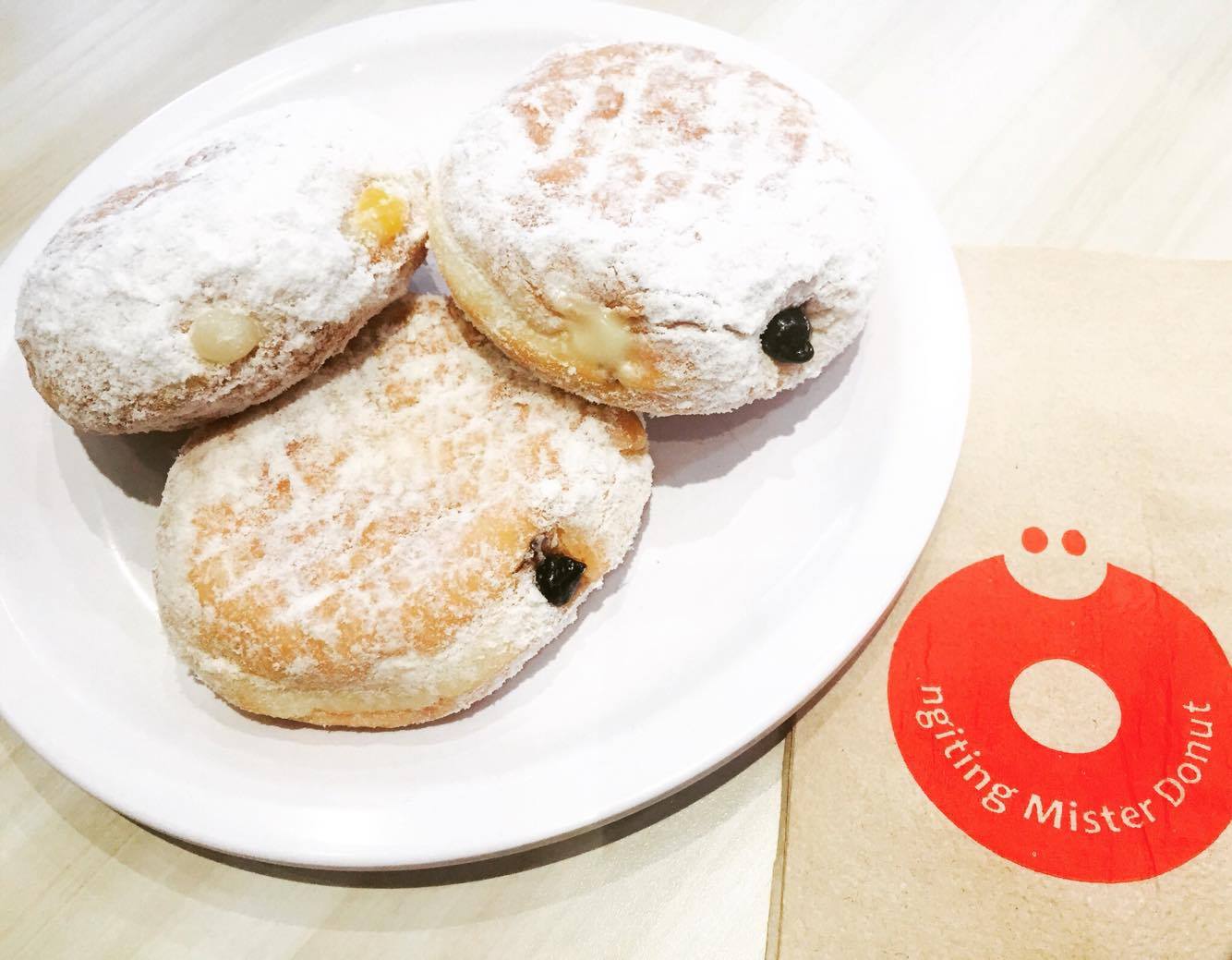 Mister Donut's Mangostillas