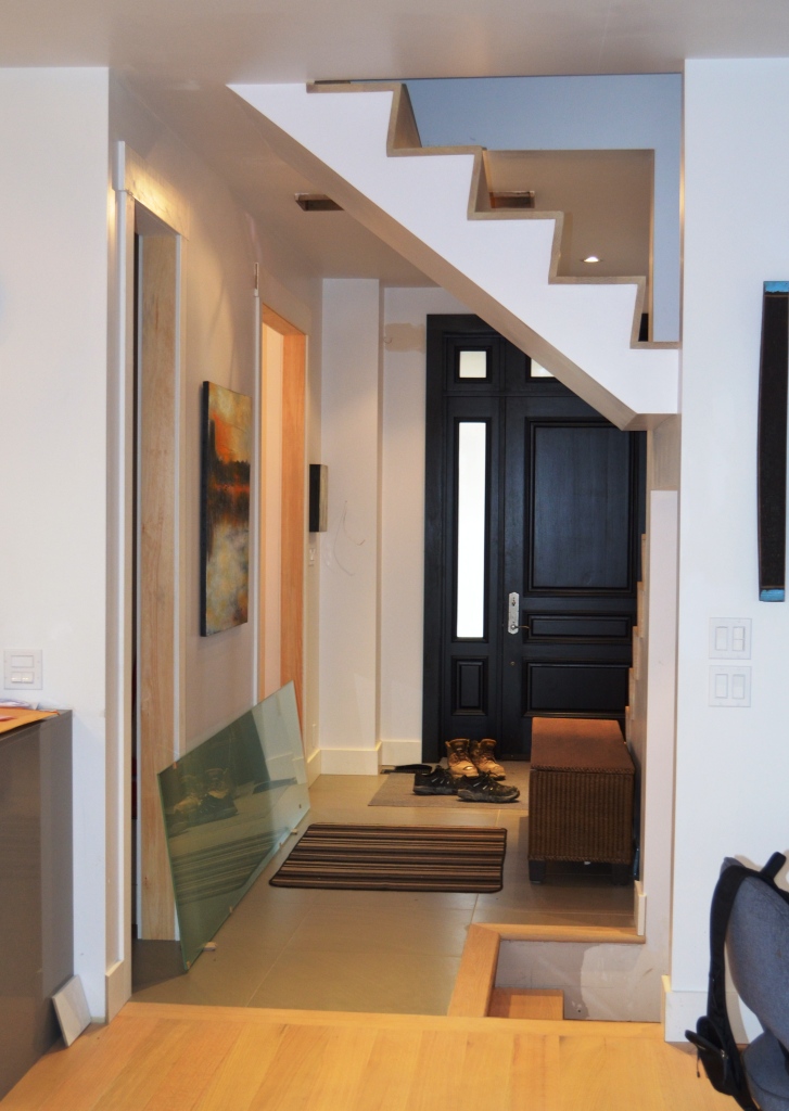 The Bennett House: Glass panels