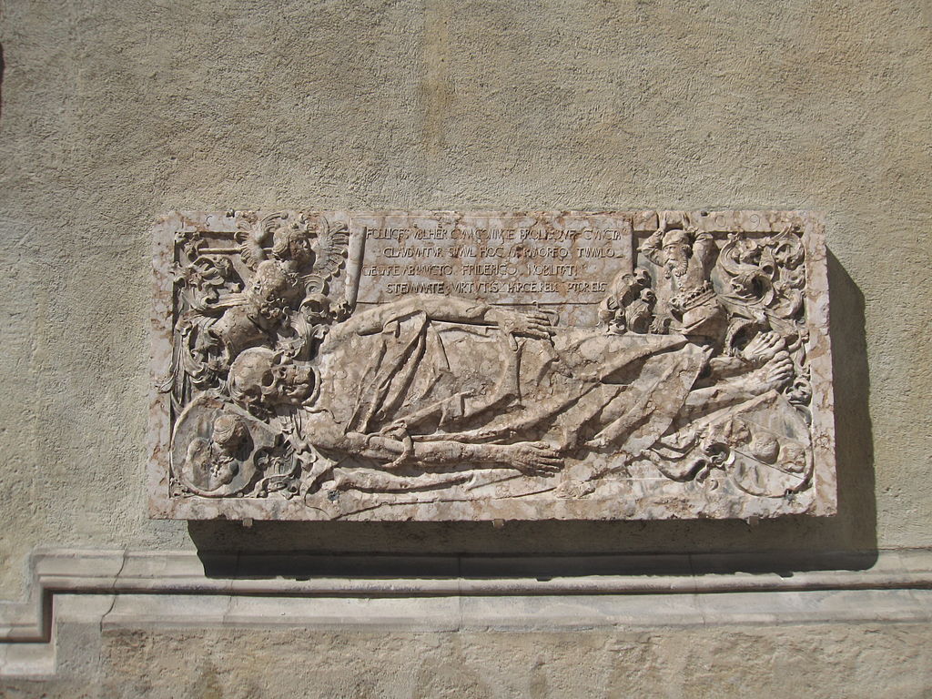 Baúl de Chity: LAS TRANSI-TOMBS