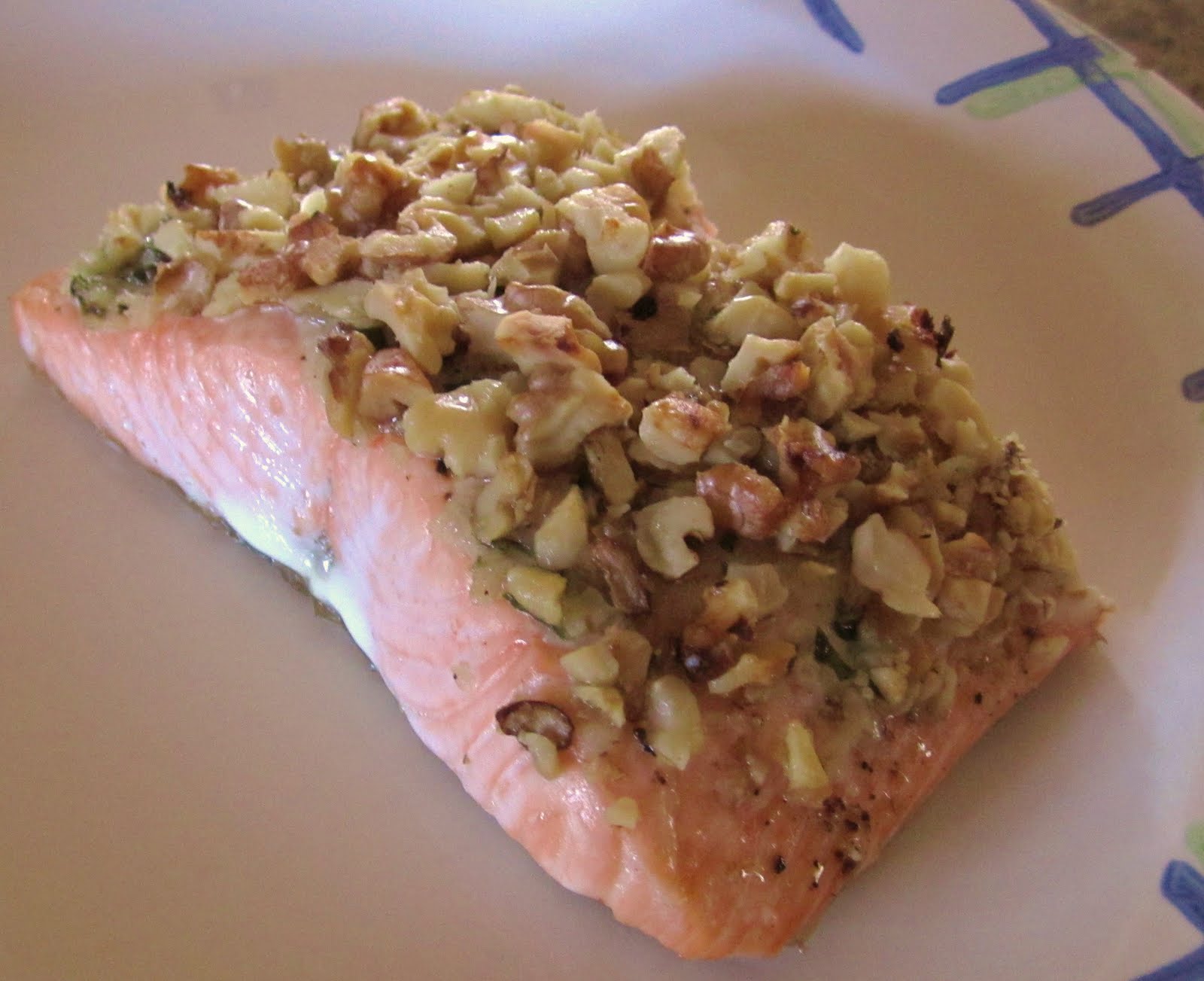 Cooking The Day Away: Walnut Encrusted Salmon with White Wine Mushrooms...