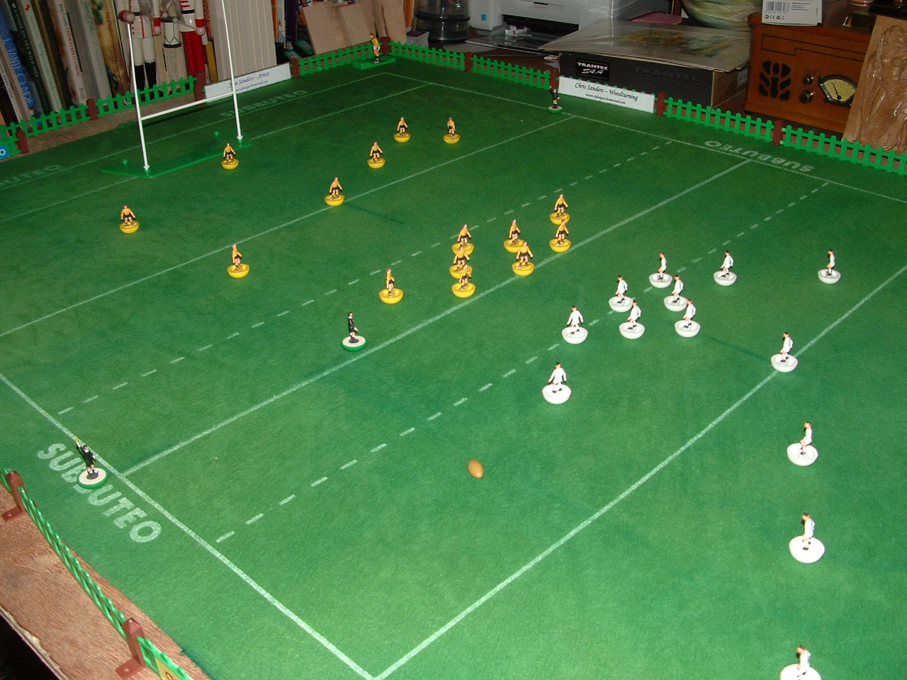 Chris Sanders table rugby and cricket.: December 2011