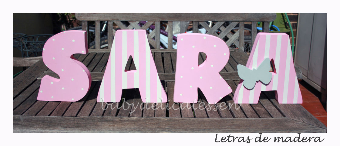 BABY DELICATESSEN LETRAS DE MADERA: SARA