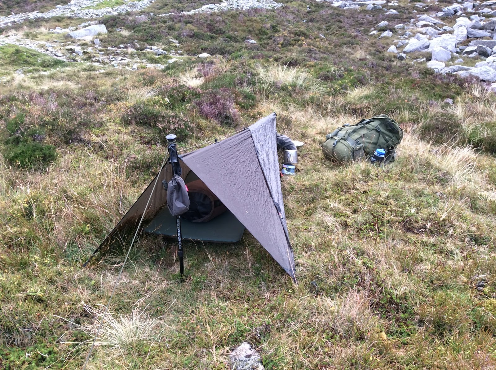 Wilderness Survival Skills - Joe O'Leary: Need a tarp?