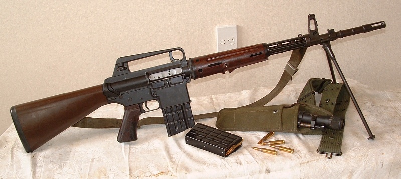 Defensa y Armas: Fusil AR-10