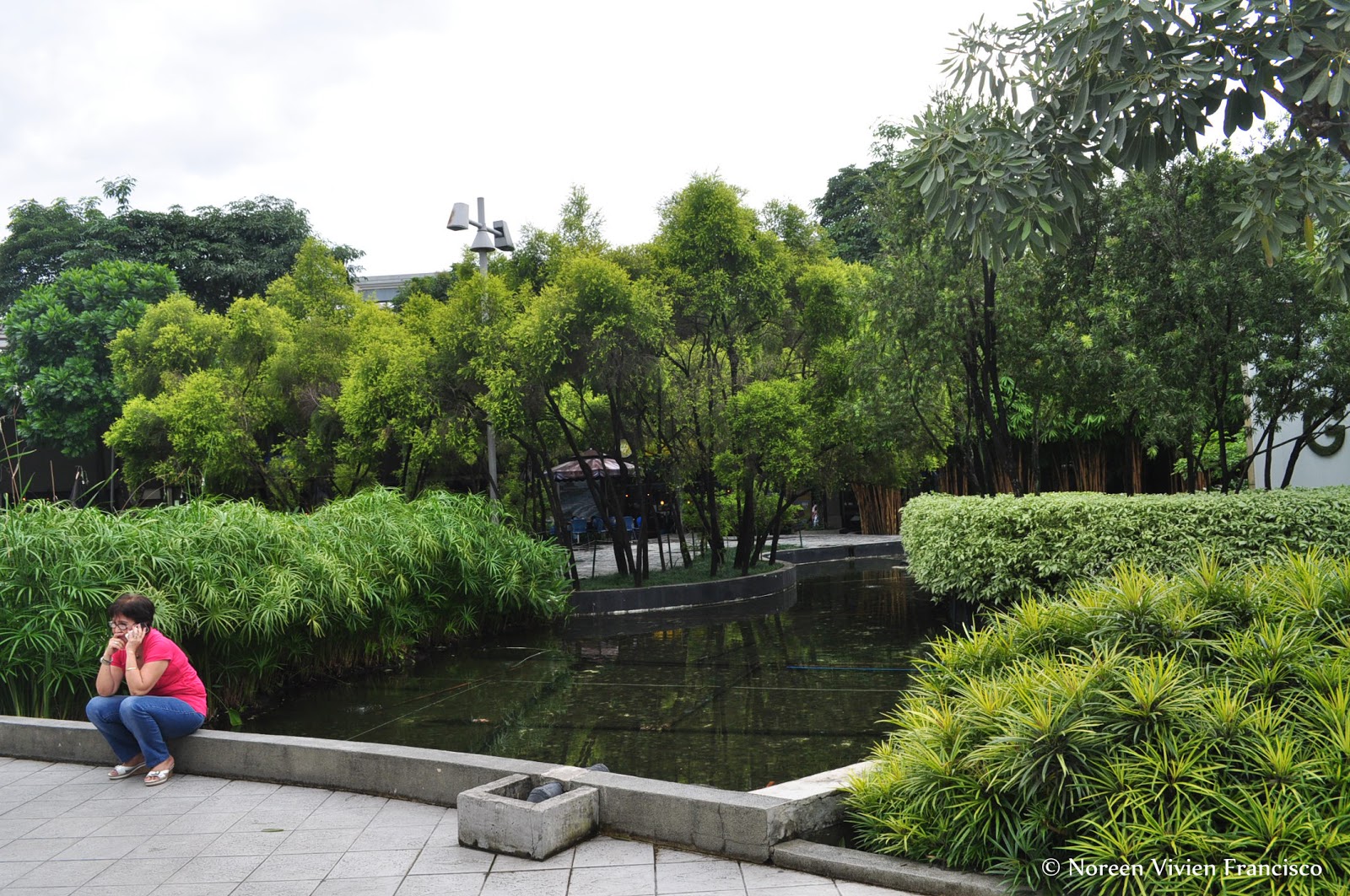 Philippines: 21st Century Parks: TriNoma RoofTop Park