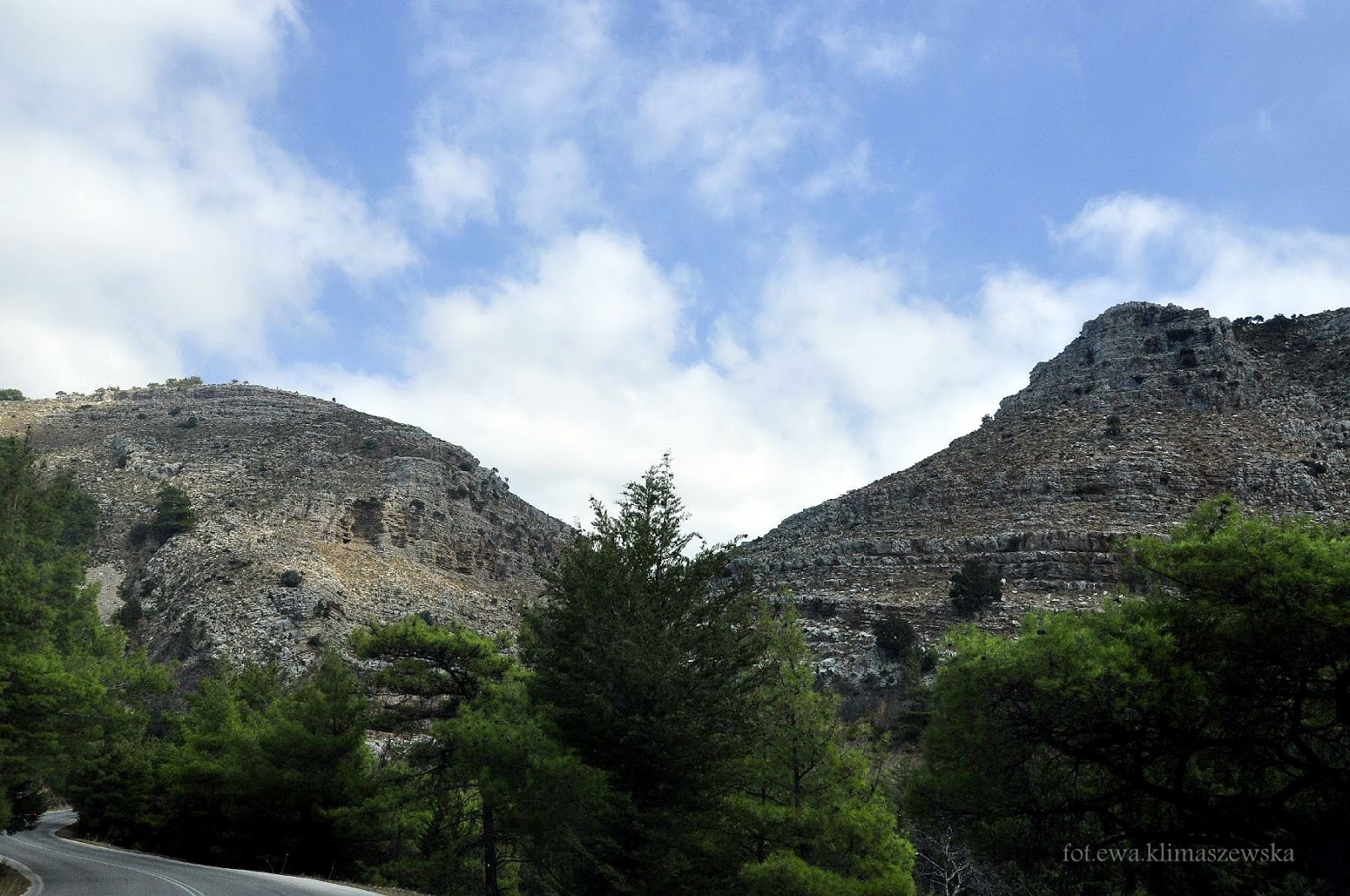 Naprzeciw SZCZĘŚCIU: Rodos - ruiny zamku Monolithos