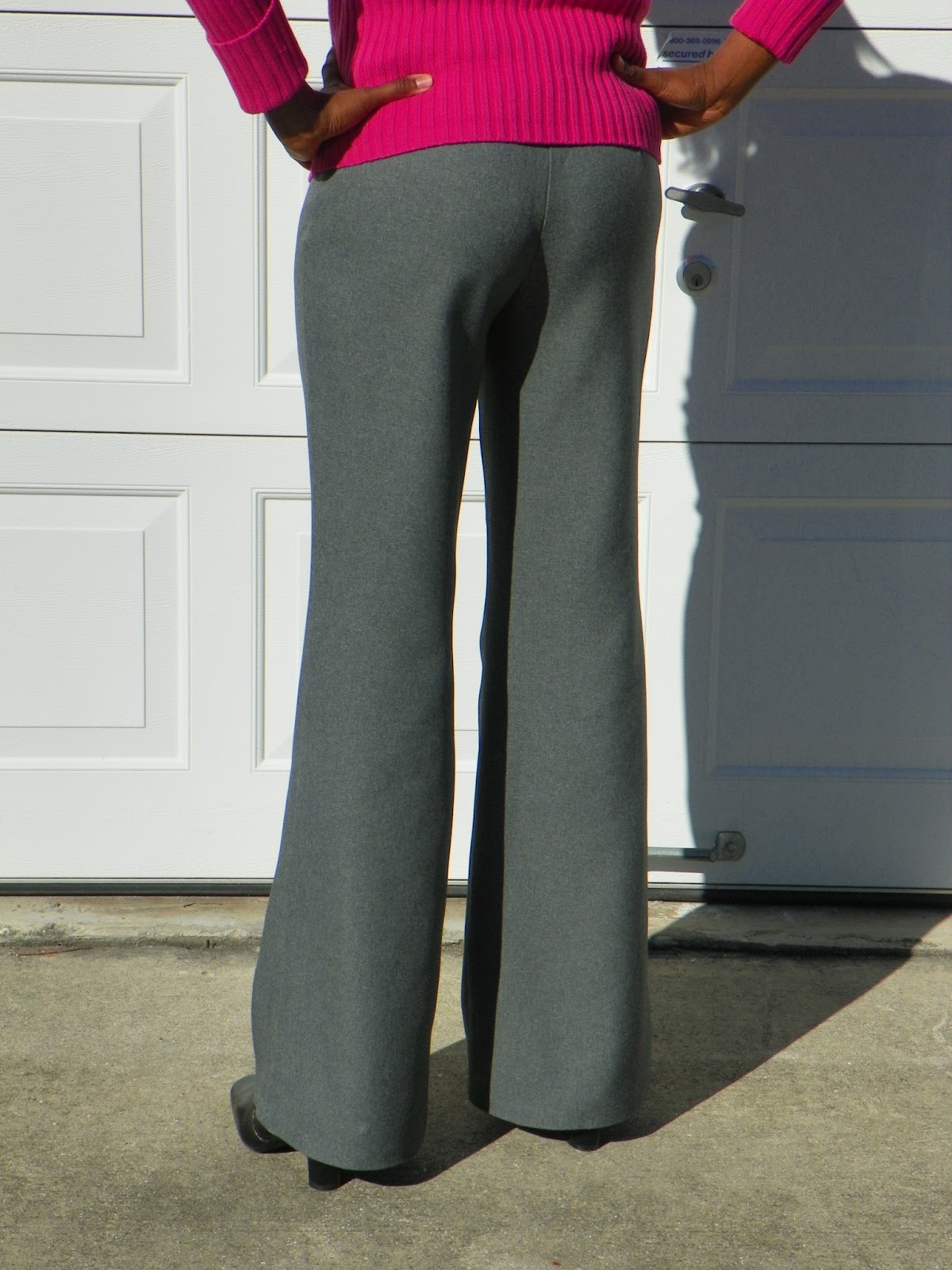 Ten Thousand Hours of Sewing ...: Burda 7192----Loving My Charcoal Gray ...