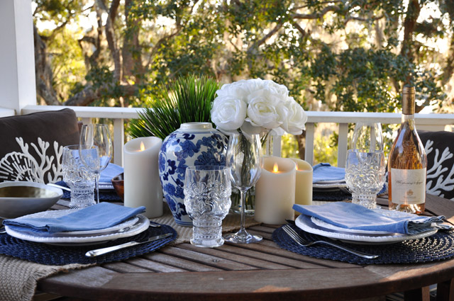 Southern Comfort: The perfect coastal table setting for a Lowcountry ...