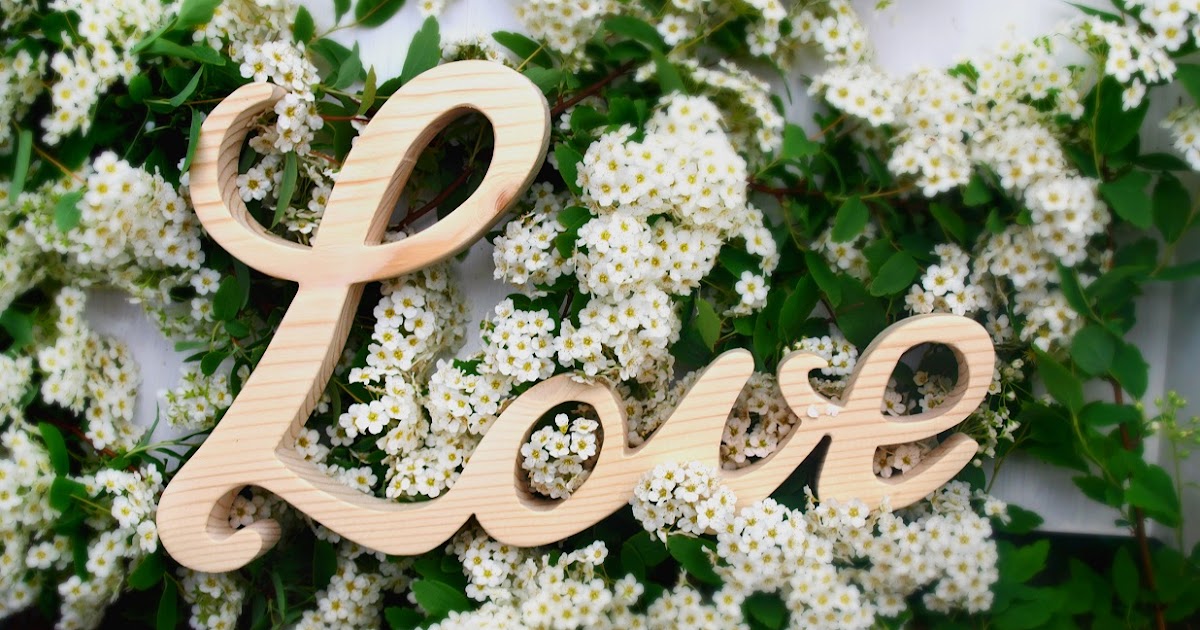 WORLD OF WOOD: DREWNIANY NAPIS 'LOVE'